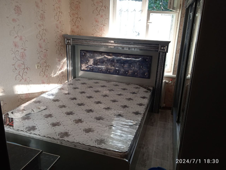 Спалнй мебель сотилади
