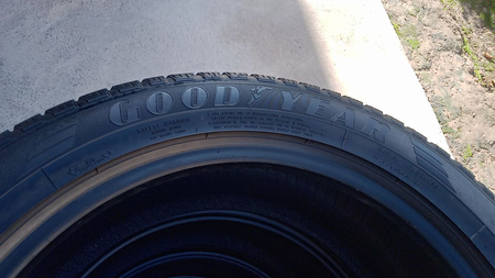 235 50 R19 Equinox radnoy shina