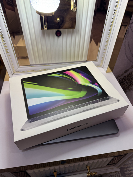 Macbook Pro 13-inch M2