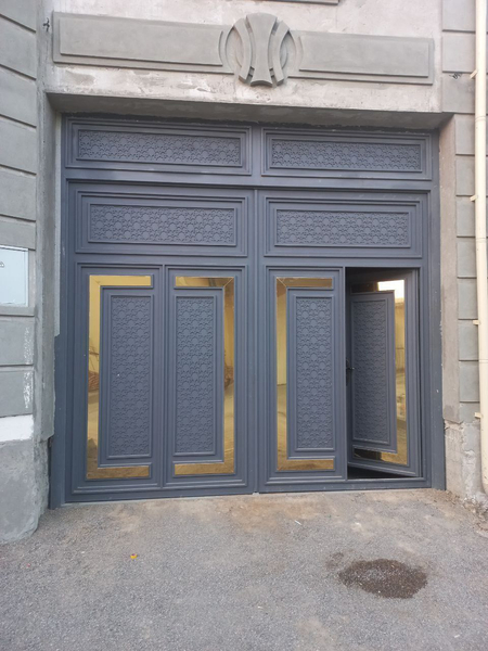Zamonaviy darvozala