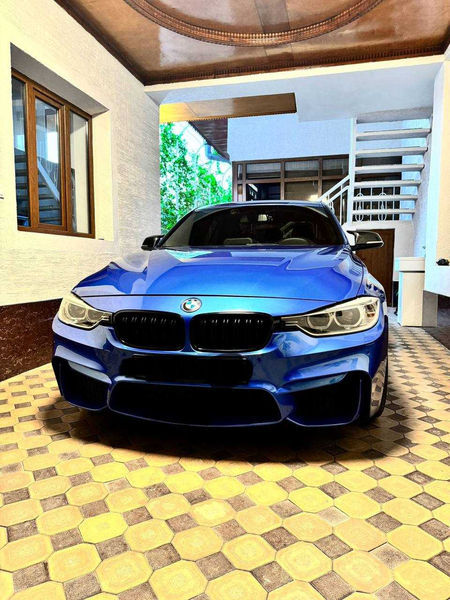 Mashina 2013 BMW 320