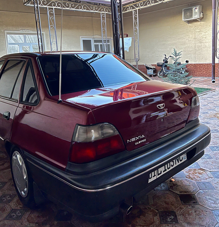 Nexia 1 Daewoo 1998 sotiladi