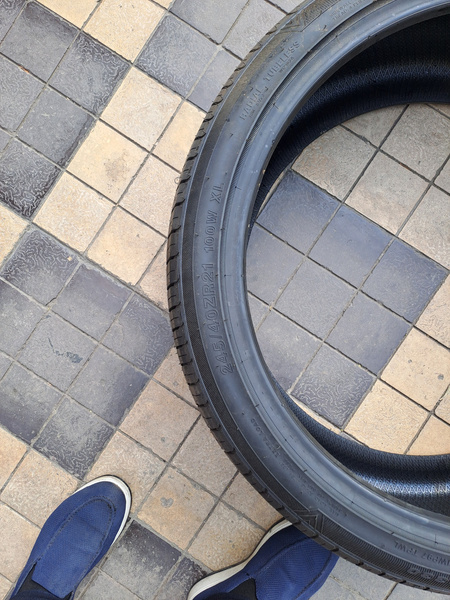 245/40R21 winrun 1donali sotiladi