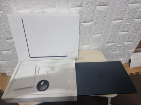Macbook M2 15 dyum midnight blue fullbox/полная коробка sotiladi