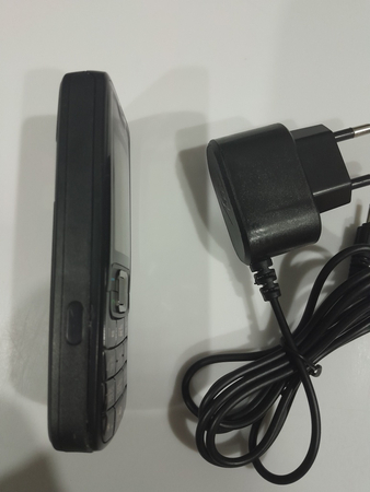 Assalom alekum telefon sotiladi original Nokia 3110 imeidan Ofitsialno