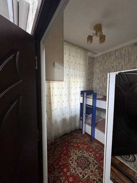 Чиланзар 11 квартал срочно продаётся