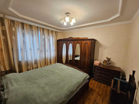 (К128971) Yakkasaroy tumanida 3-xonali kvartira sotiladi