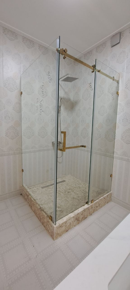 Душевой кабина..