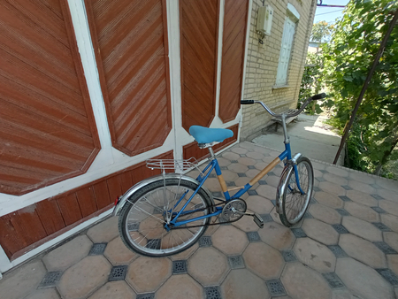 Велик сотилади янги