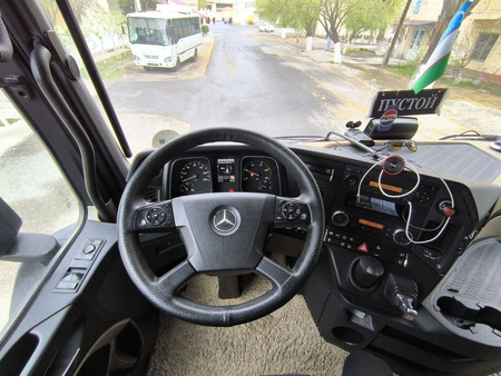 Mercedes Actros+ KOGEL прицеп Сотилади