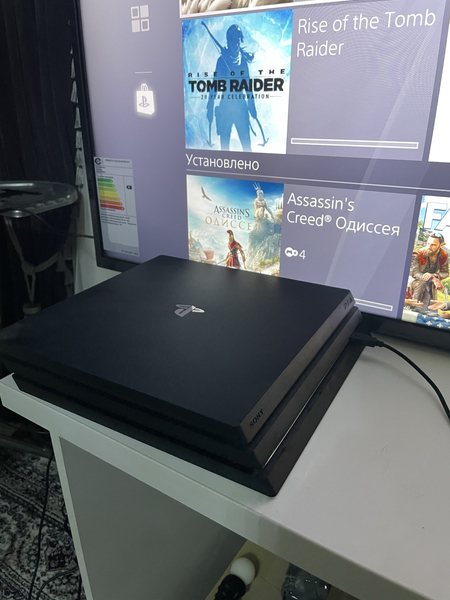 Playstation 4 PRO 1TB 3 Reviziya