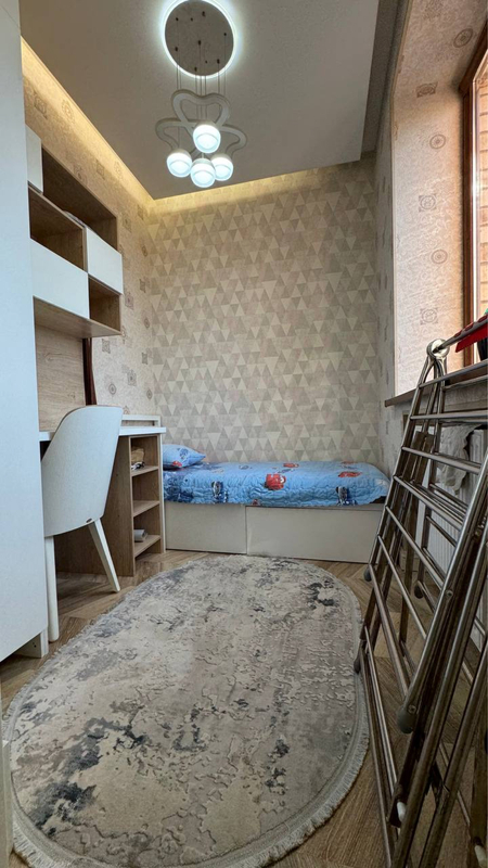 Метро Ойбек новастройка 3 ком 7 этаж 8 этажка все ест фото реално