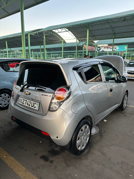 2010 spark LT 1,2 L