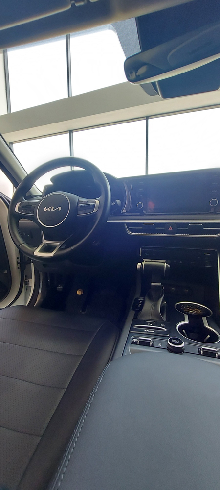 KIA K5 premier motors