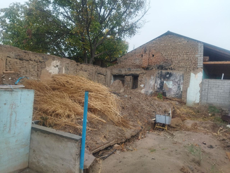 Уи сотилади срочно
