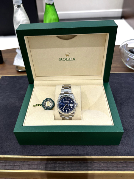 NEW Rolex Datejust 36mm Steel and White Gold 126234 Blue Motif