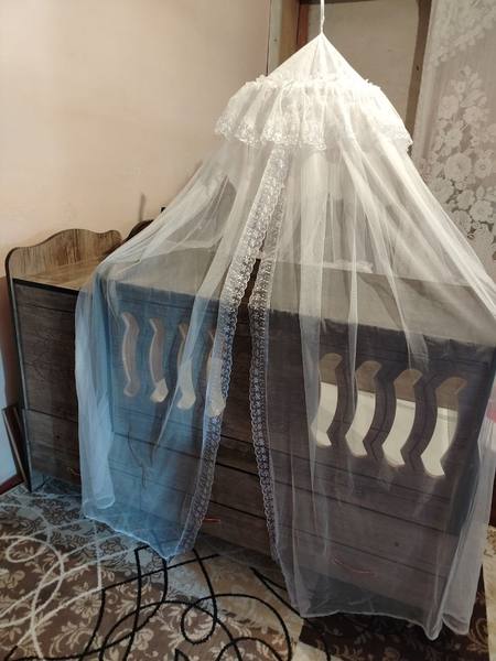 Детский кровать ва люлька холати яхши фарзанд катта булиб эхтиёж сезил