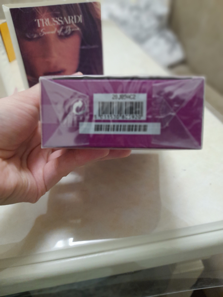 Trussardi sound of Donna, Gucci bloom, DKNY, Guerlain aqua allegori