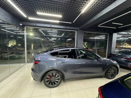 Tesla srochniy sotilvotti