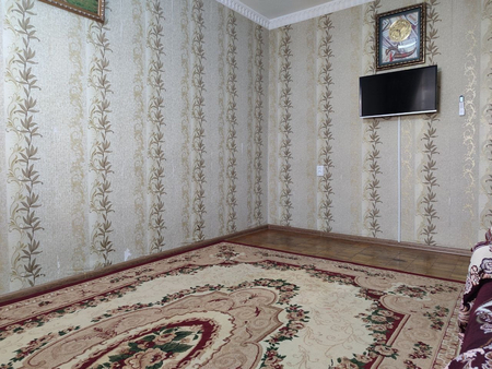 Kvartira, 3 xonalik, 2-qavat, o'rta podyezd