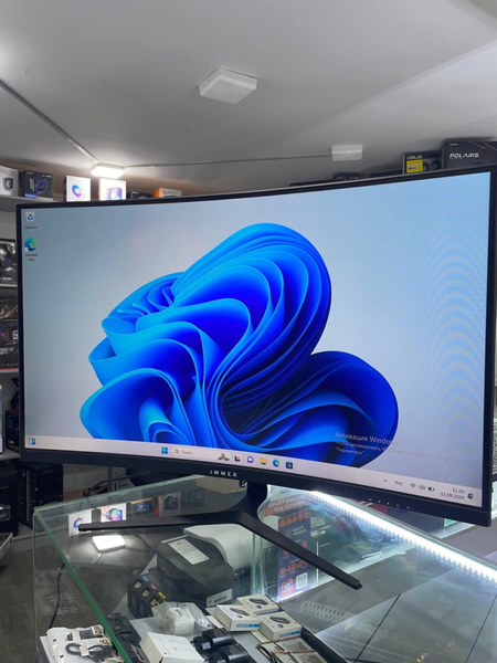 Игровой монитор! Immer 32' Curved