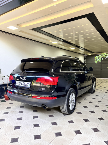 Audi Q7 Ауди Q7