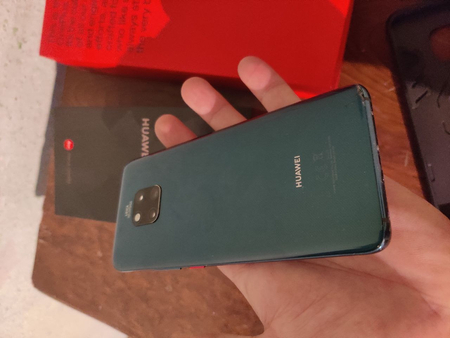 Huawei mate 20 pro 6/128 ful sotiladi srochna