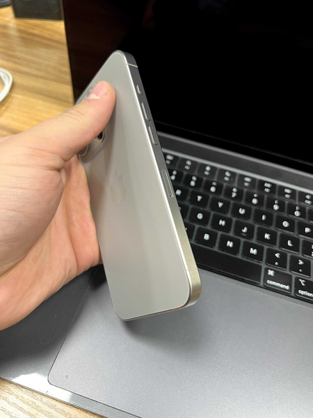 Iphone 15 pro 128 gb