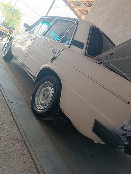 Lada.     vaz 06