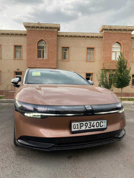 Продается или Бартер Zeekr 007 4WD Новый Растаможен в Ташкенте