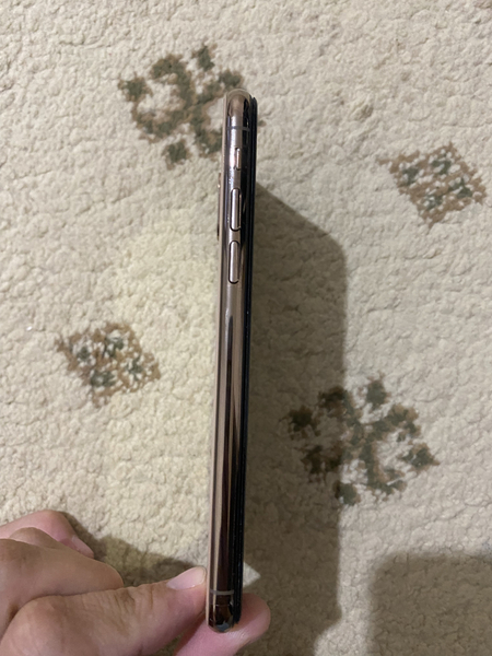 Apple Iphone xs gold