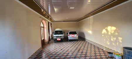 13 sotixli hovli sotiladi