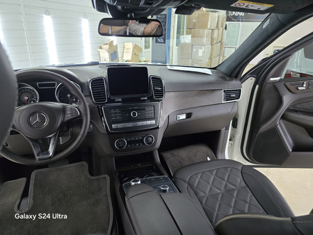 Mercedes GLS 400