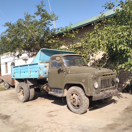 Gaz 52 samasval sotiladi