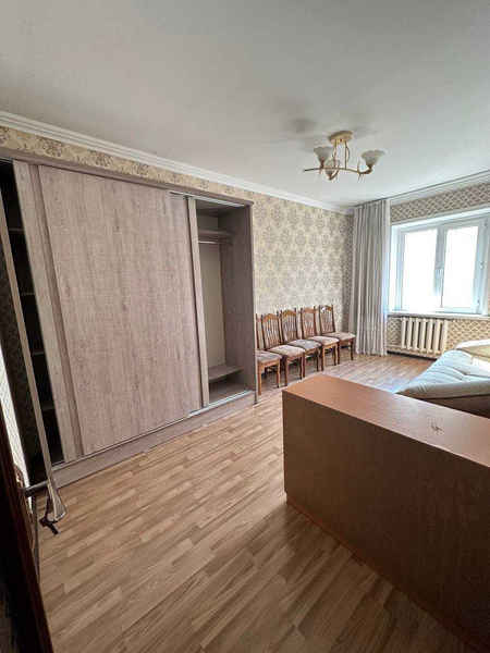 Продается 4/3/12 на Госпитальном Ор. Госпитальный рынок, Капитал банк