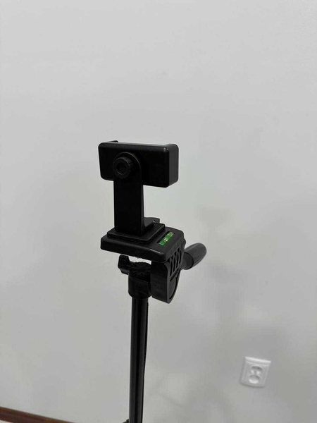 Штатив профессиональный, смартфон и камера
