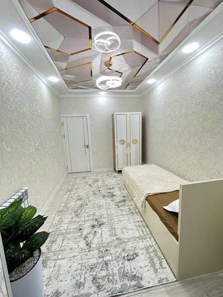 Продаю квартиру 2в3/7/9. Чилонзар Ц квартал. 65м2