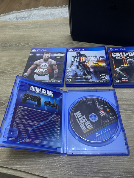 PlayStation 4slim 1TB