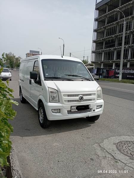 Донг Фенг Фургон