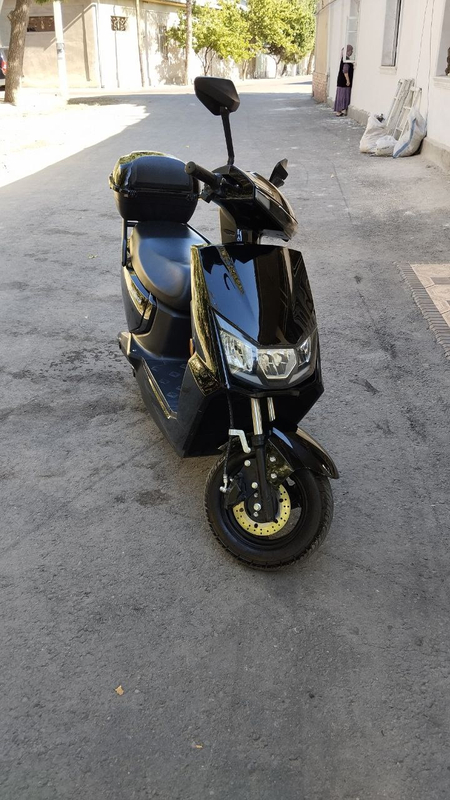 Demansh skuter elektro