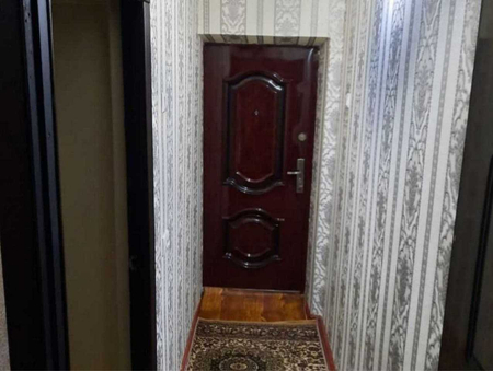 谷 130142 谷 Продаётся квартира 2/5/5 52 м² в Чиланзар