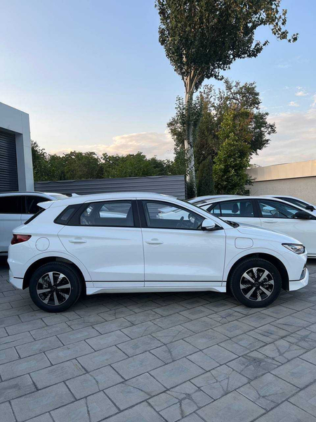 Новый BYD E2 Flagship