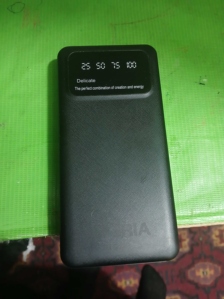Power bank sotiladi