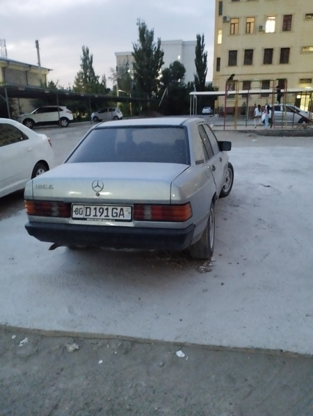 Mercedes E190 W201