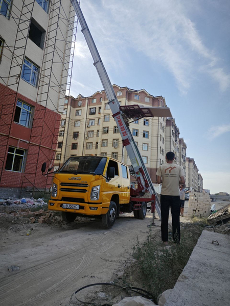 Автолифт- Услуги поднятия грузов ,материалов и доставка смеси в мешках