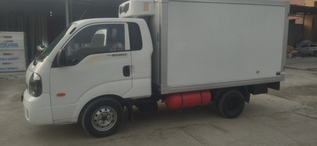 Kia bongo 1 tonaligi