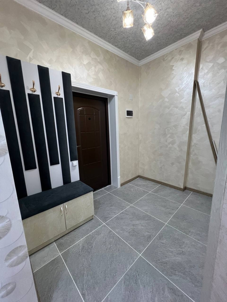 Срочно.  Продаётся 3-х комнатная квартира мансарда.