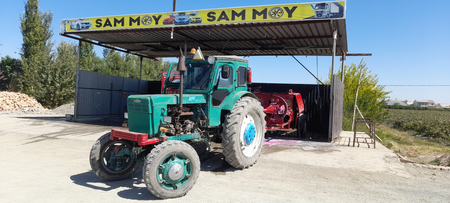T 40 traktor yakka òzi sotladi