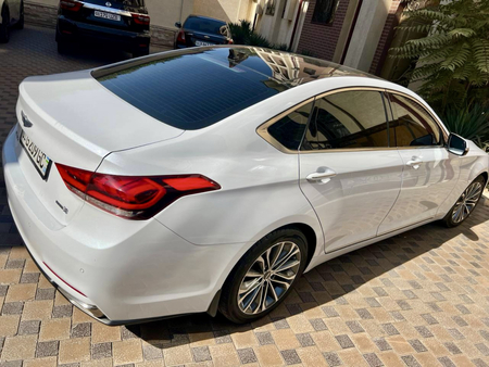 Hyundai Genesis G80