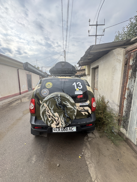 Продам нива шевроле одна в городе